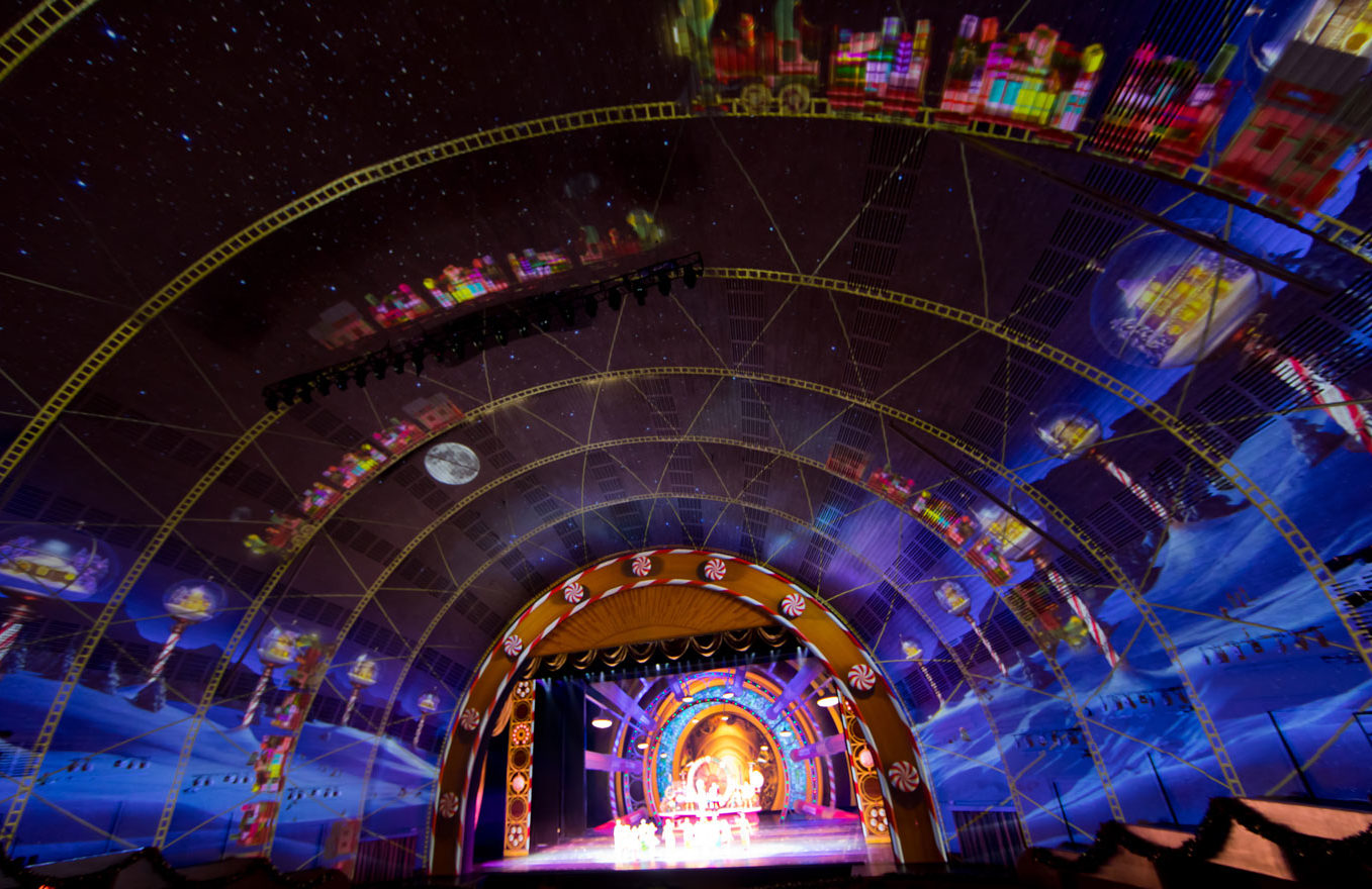 » Christmas Spectacular Starring The Radio City Rockettes