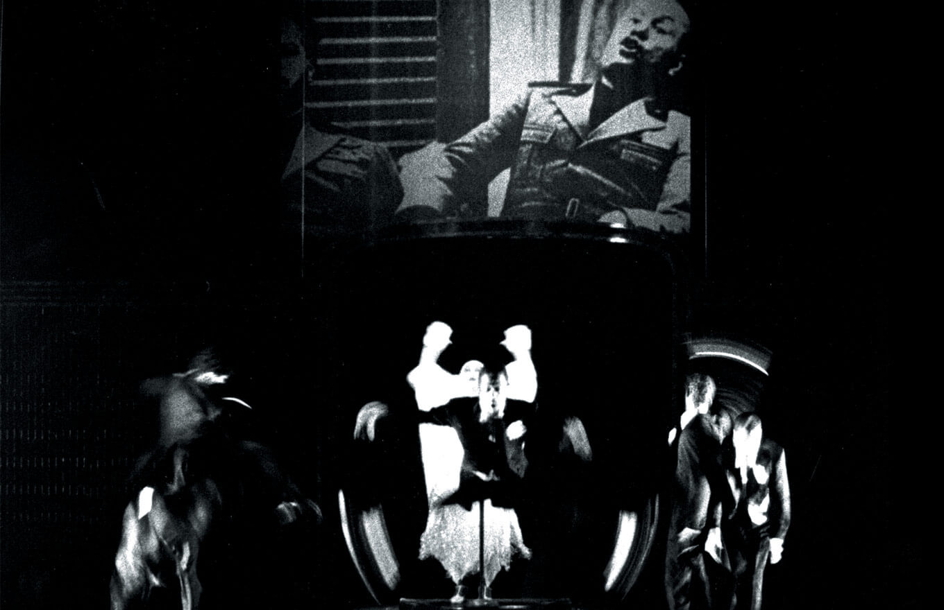 » Bring in da Noise, Bring in da Funk