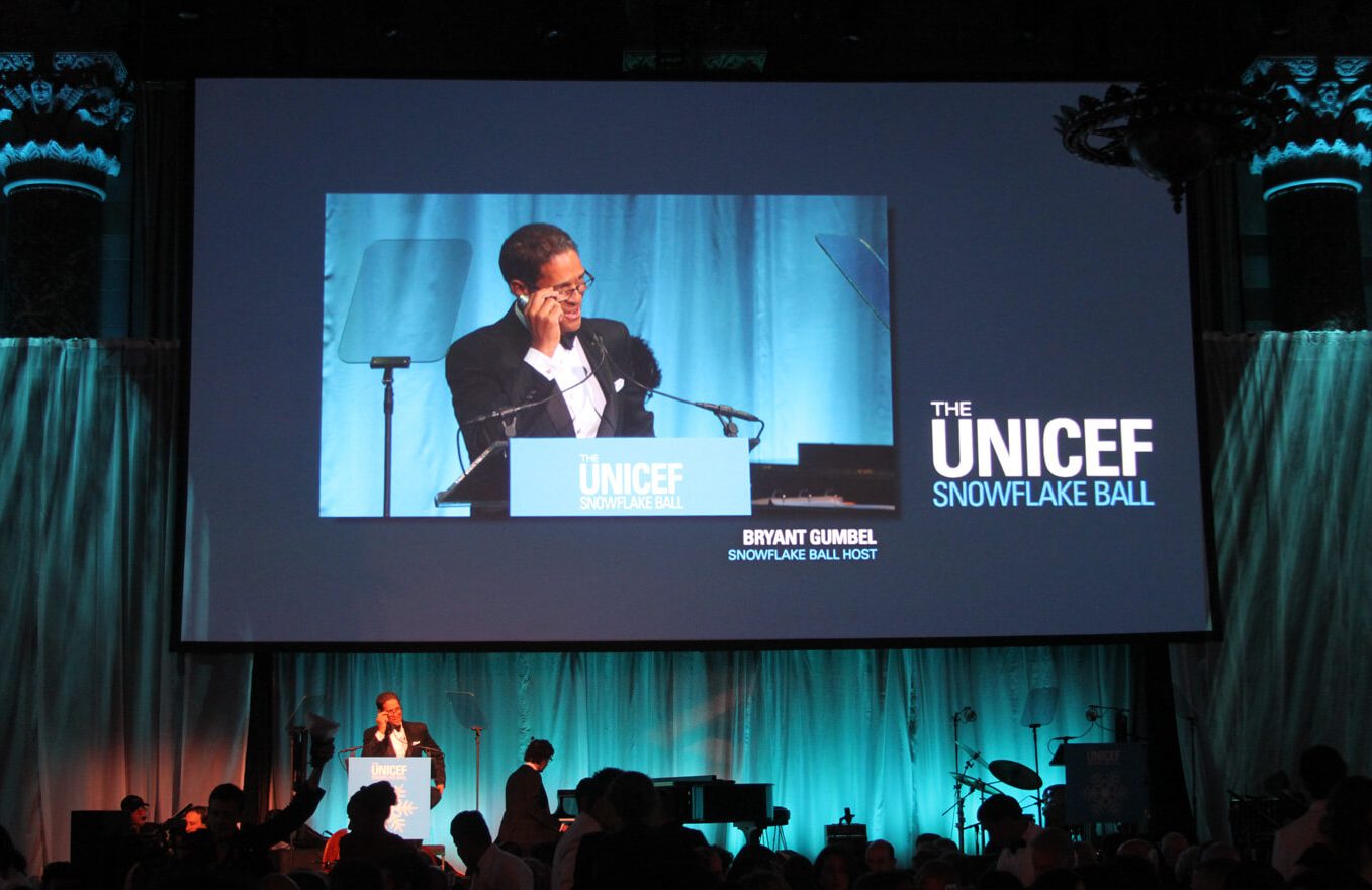 » UNICEF Snowflake Ball